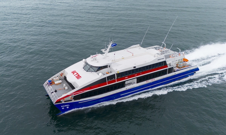 KT Marine welcomes Damen Fast Ferry 4212 to South Korea | Shippax