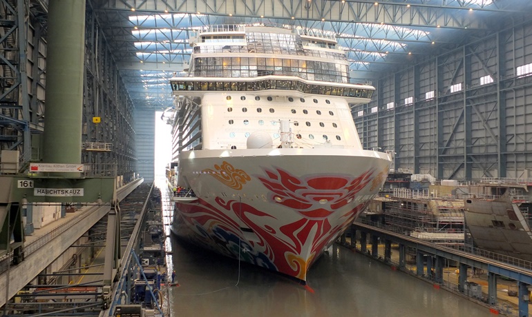 NORWEGIAN JOY docked out | Shippax
