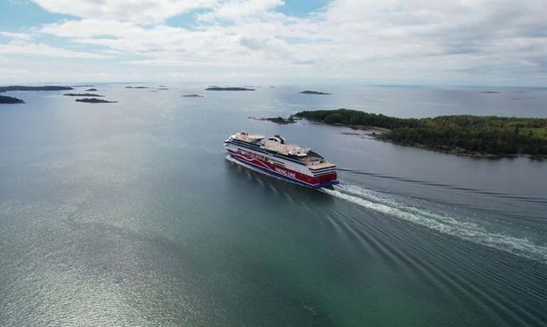 Record summer for Viking Line on its Turku-Mariehamn-Stockholm route ...