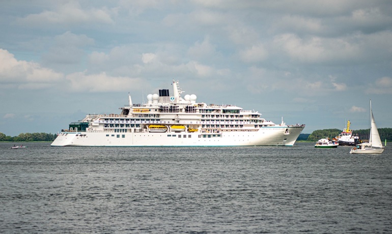Royal Caribbean Group acquires cruise ship ENDEAVOR, growing Silversea ...