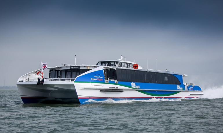 Wight Shipyard delivered VENUS CLIPPER to MBNA Thames Clippers | Shippax