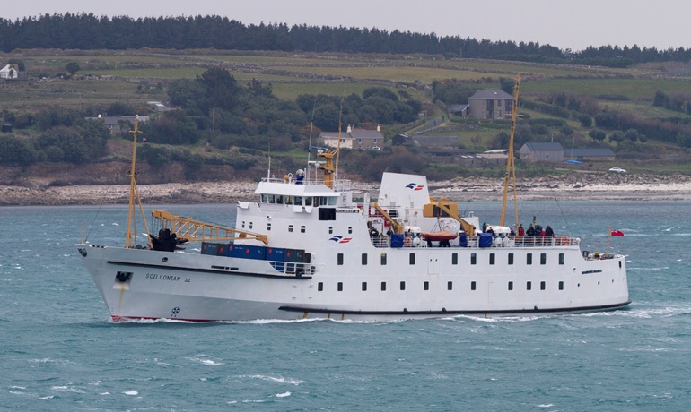 Hundreds stranded in Scilly Isles by ferry breakdown | Shippax