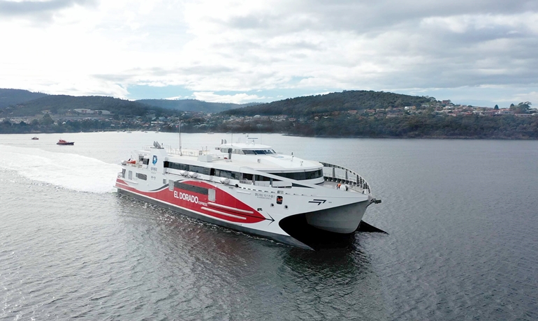 Incat Tasmania delivers high-speed catamaran for South Korea | Shippax